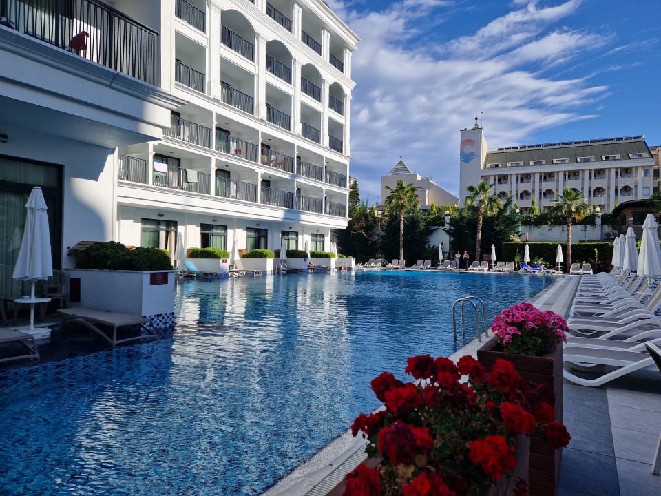 "Pool" Side Royal Palace Hotel & Spa (Evrenseki) • HolidayCheck ...
