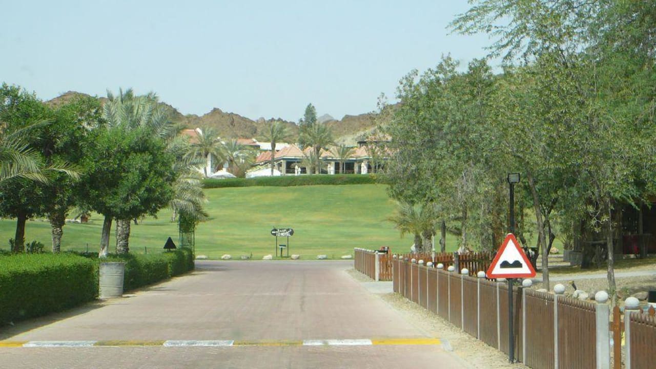 "Außenansicht" JA Hatta Fort Hotel (Hatta) • HolidayCheck (Dubai ...
