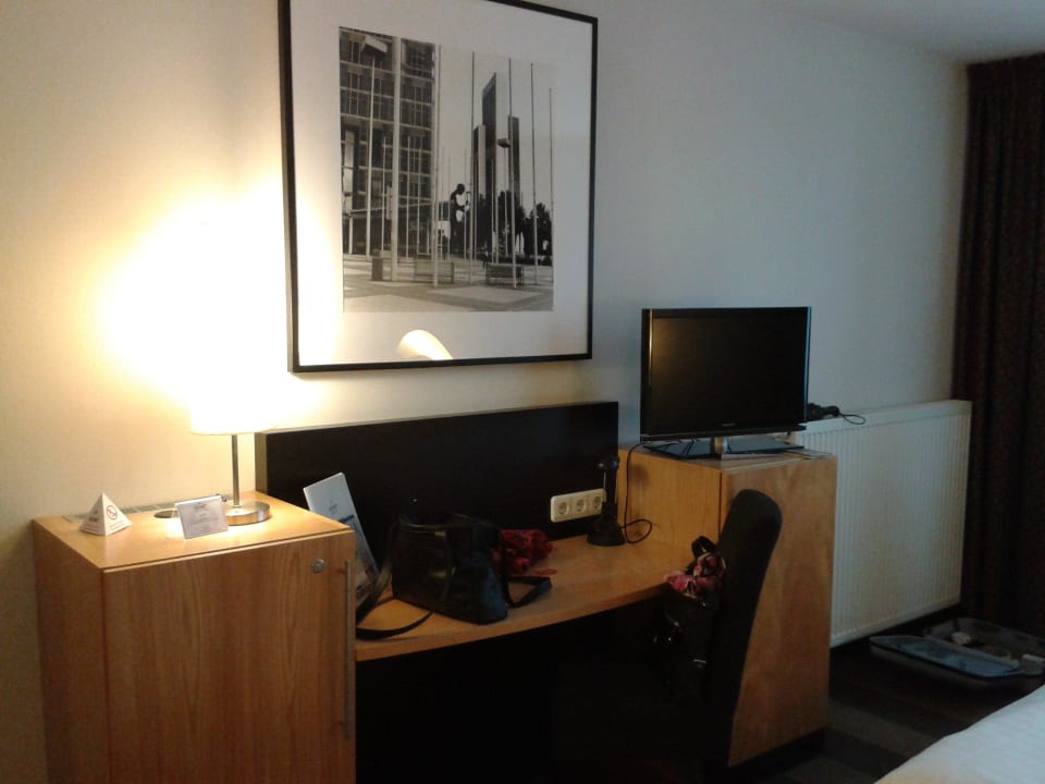 "Schreibtisch" ACHAT Hotel Offenbach Plaza (Offenbach am Main ...