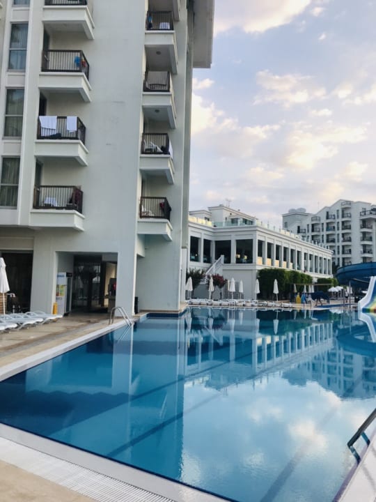 "Pool" Royal Atlantis Spa & Resort (Side - Gündogdu) • HolidayCheck ...