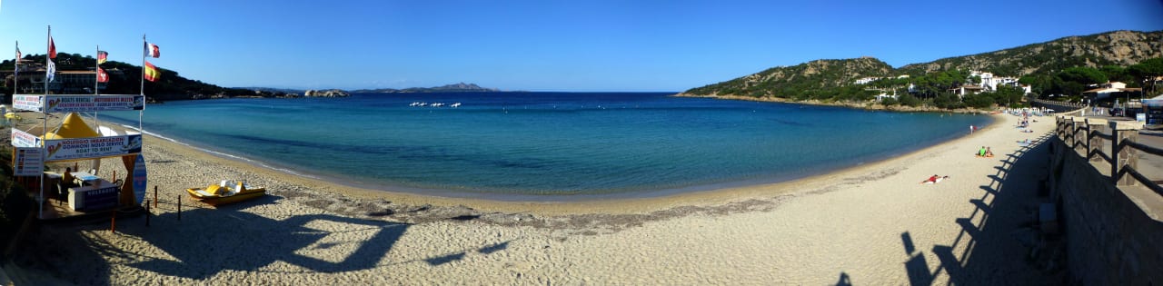 "Der Strand von Baja Sardi..." Hotel La Bisaccia (Baja Sardinia ...