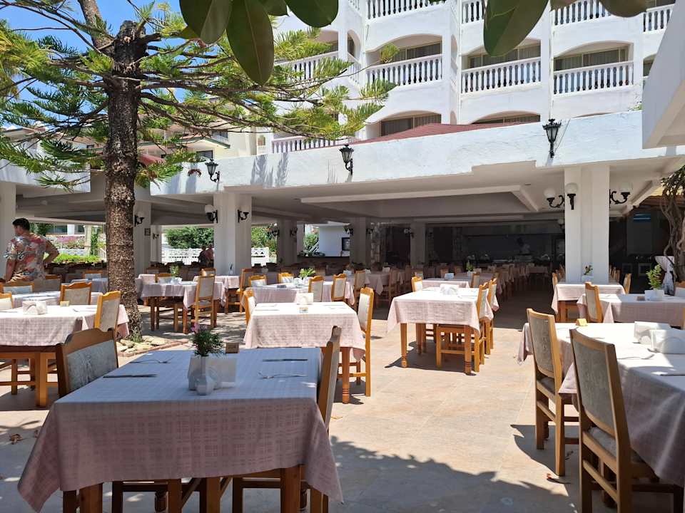 "Restaurant " Hotel Defne Ana (Side) • HolidayCheck (Türkische Riviera ...