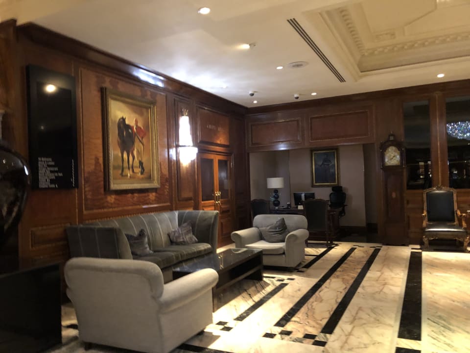 "Lobby" Radisson Blu Hotel Edwardian Heathrow (Heathrow) • HolidayCheck ...
