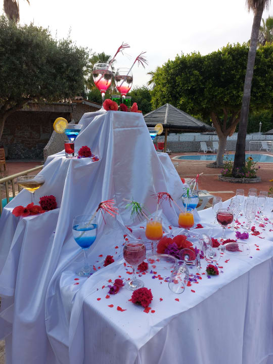 "Außenansicht" Hotel Defne Ana (Side) • HolidayCheck (Türkische Riviera ...