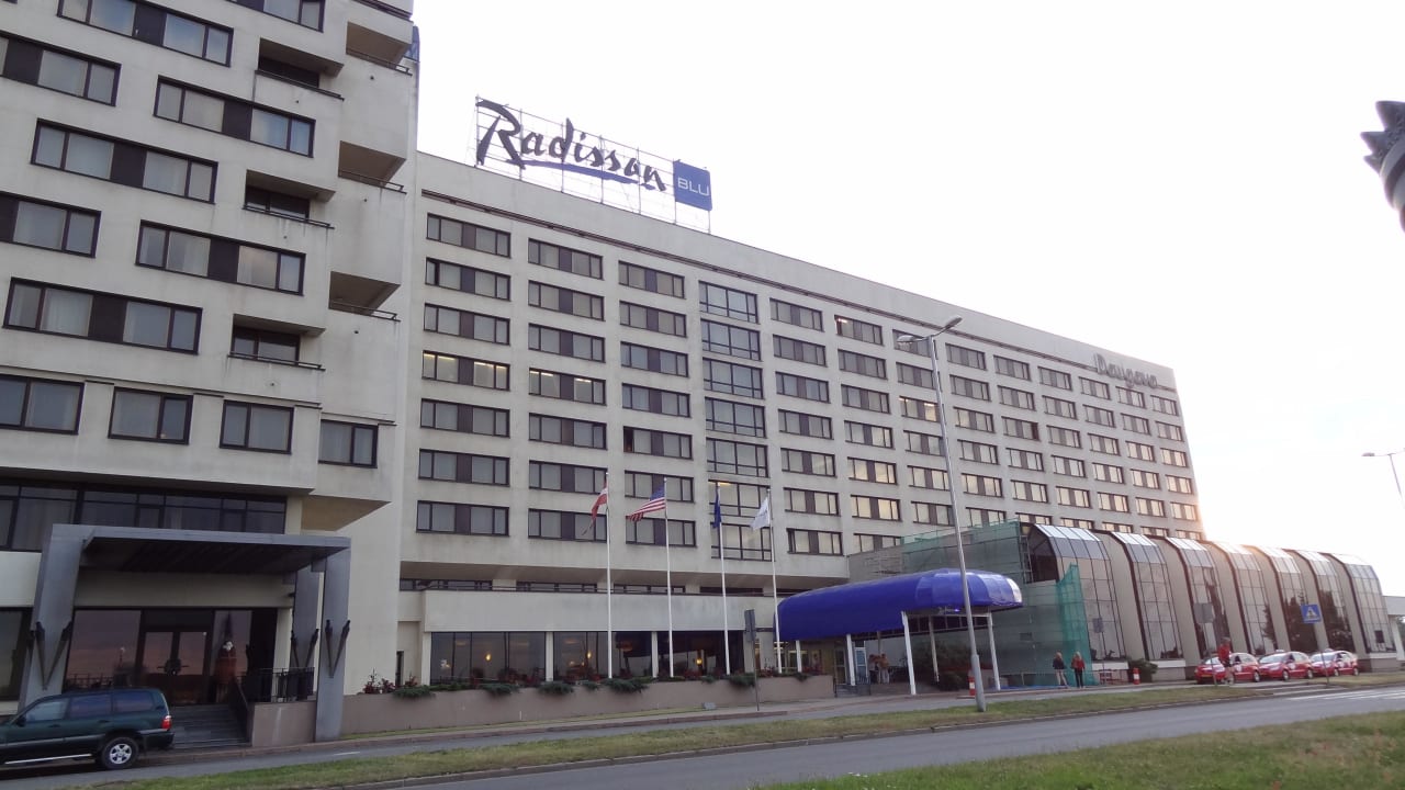 "Außenansicht" Radisson Hotel Blu Daugava Riga (Riga) • HolidayCheck ...
