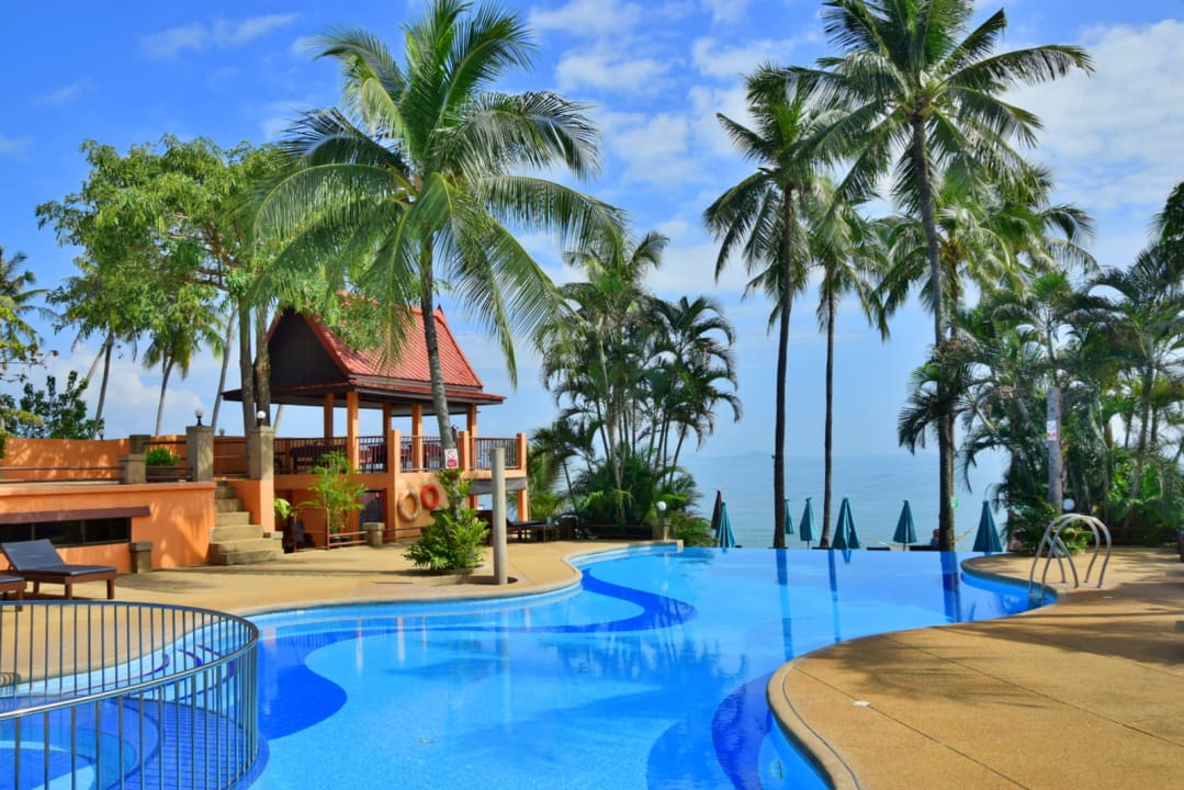 "Pool" Pinnacle Samui Resort (Maenam) • HolidayCheck (Koh Samui | Thailand)