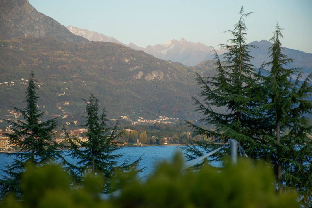 "Aussicht auf Lago di Luga..." Hotel Dependence del Parco (Porlezza ...