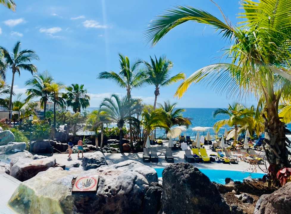 "Pool" Adrián Hoteles Roca Nivaria (Costa Adeje) • HolidayCheck ...