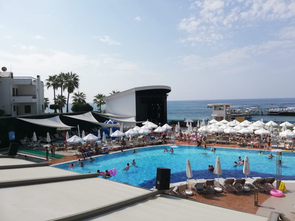 "Pool" Azura Deluxe Resort & Spa Hotel (Avsallar) • HolidayCheck ...