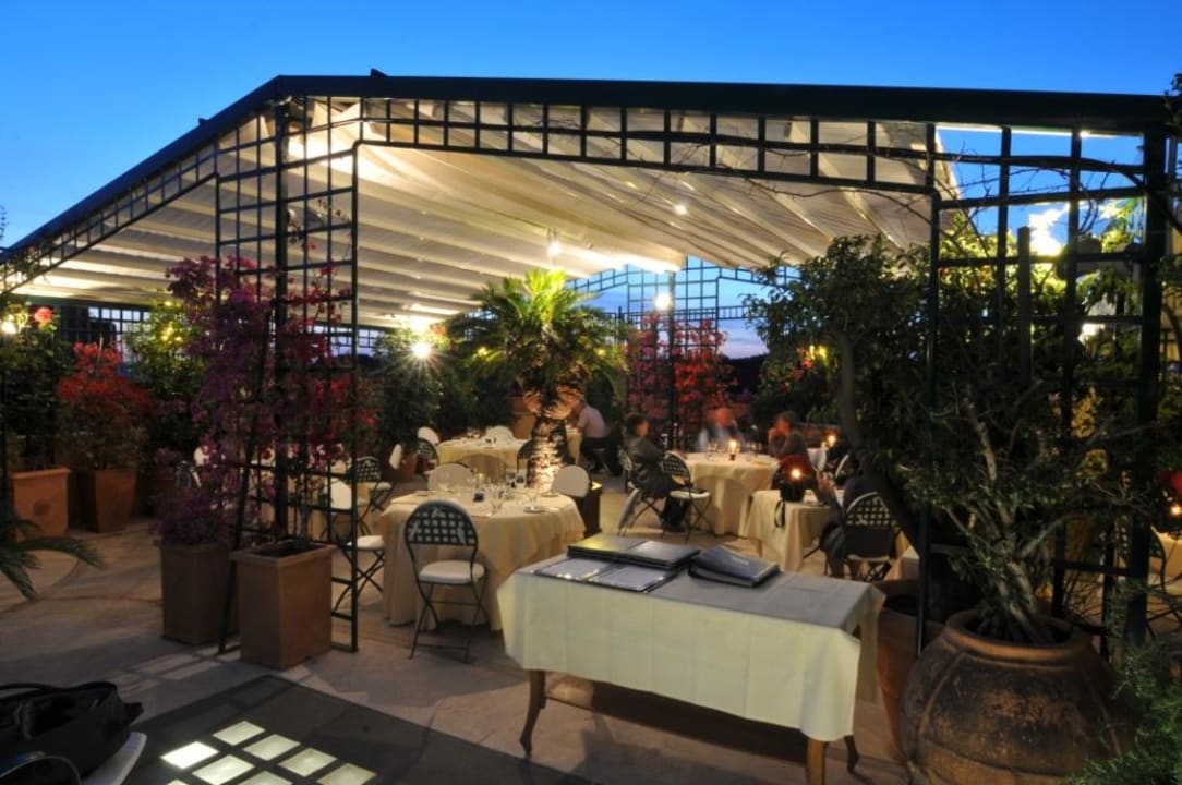 "Roof garden restaurant " Hotel Victoria Roma (Rom) • HolidayCheck ...