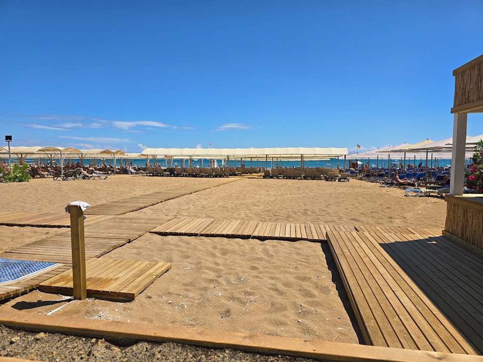 "Strand" Q Ella Beach Hotel (Colakli) • HolidayCheck (Türkische Riviera ...