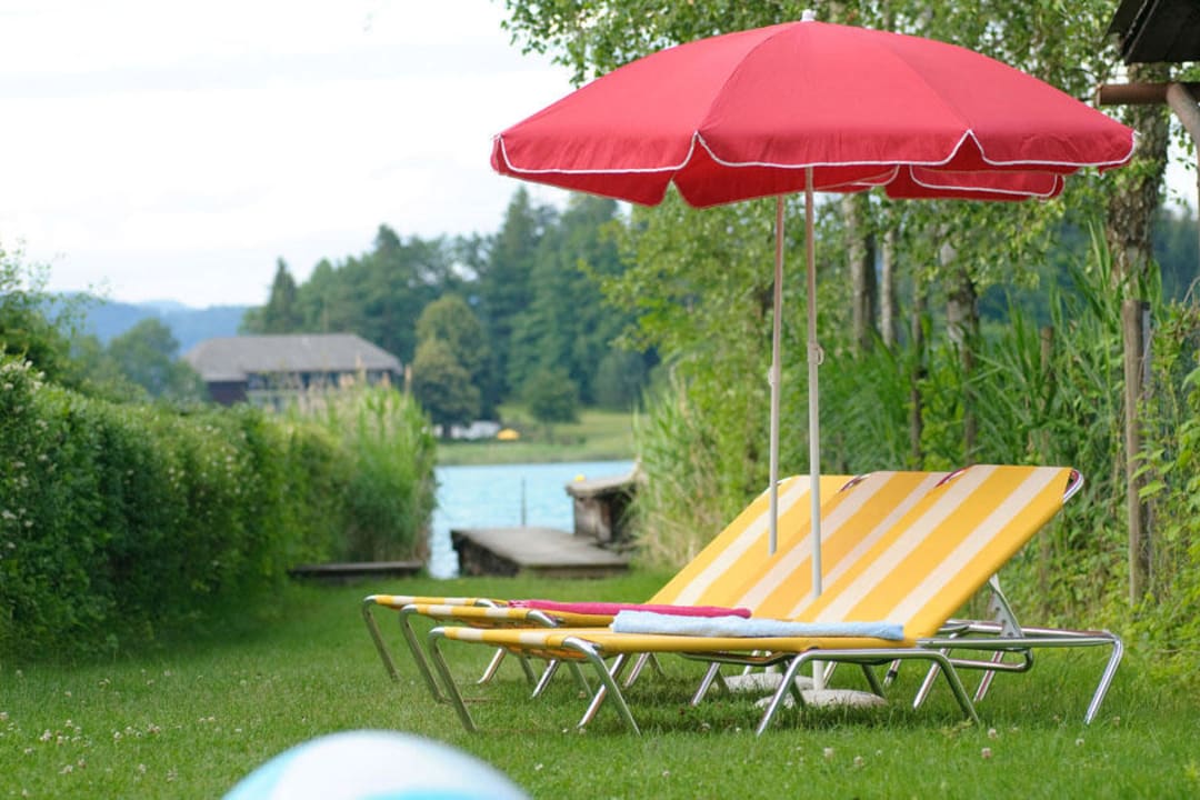 "Unser privater Badestrand..." Pension Hubertushof (Latschach ...
