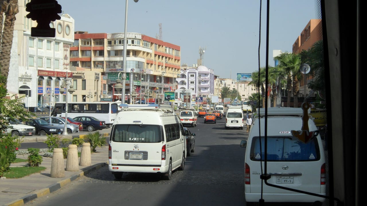"Die Sheraton Street" Arabia Azur Resort (Hurghada) • HolidayCheck ...