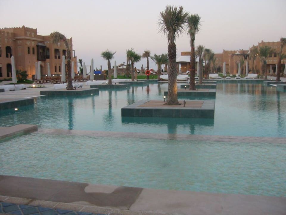 "Sport Pool Sharq Village" Sharq Village & Spa, a Ritz-Carlton Hotel ...