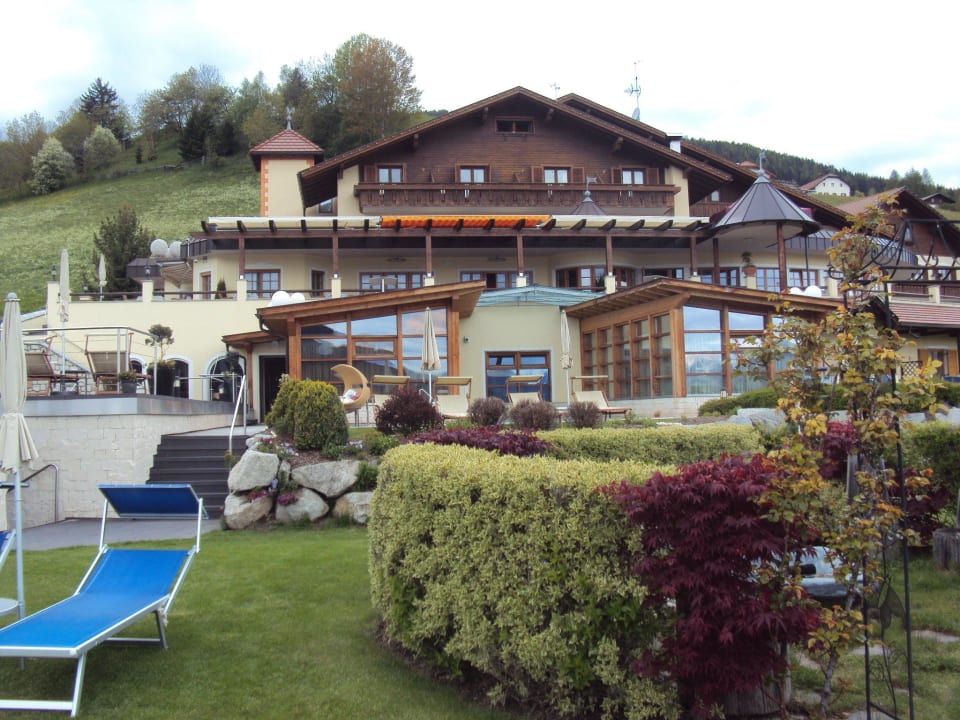 "Gartenansicht" Alpin Panorama Hotel Hubertus (Valdaora / Olang ...