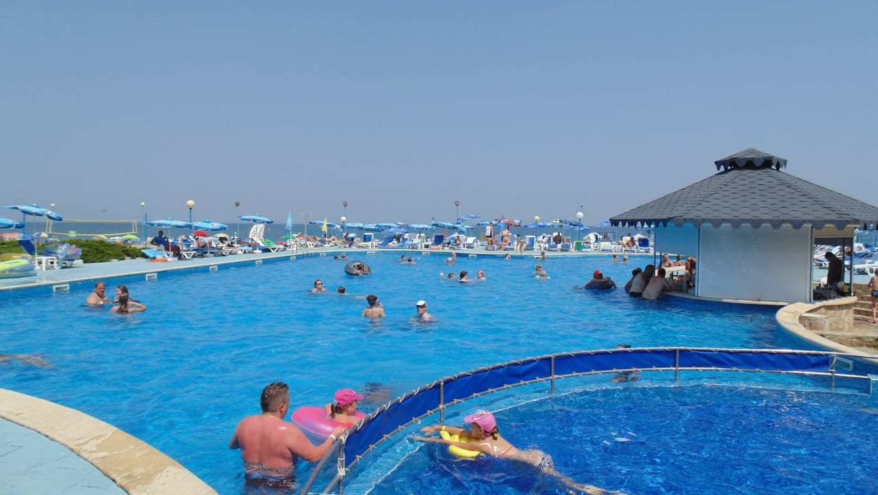 "Luca Helios Beach" AluaSun Helios Beach (Obzor) • HolidayCheck ...