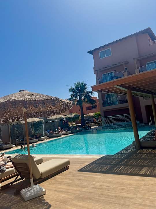 "Pool" High Beach Resort (Malia) • HolidayCheck (Kreta | Griechenland)