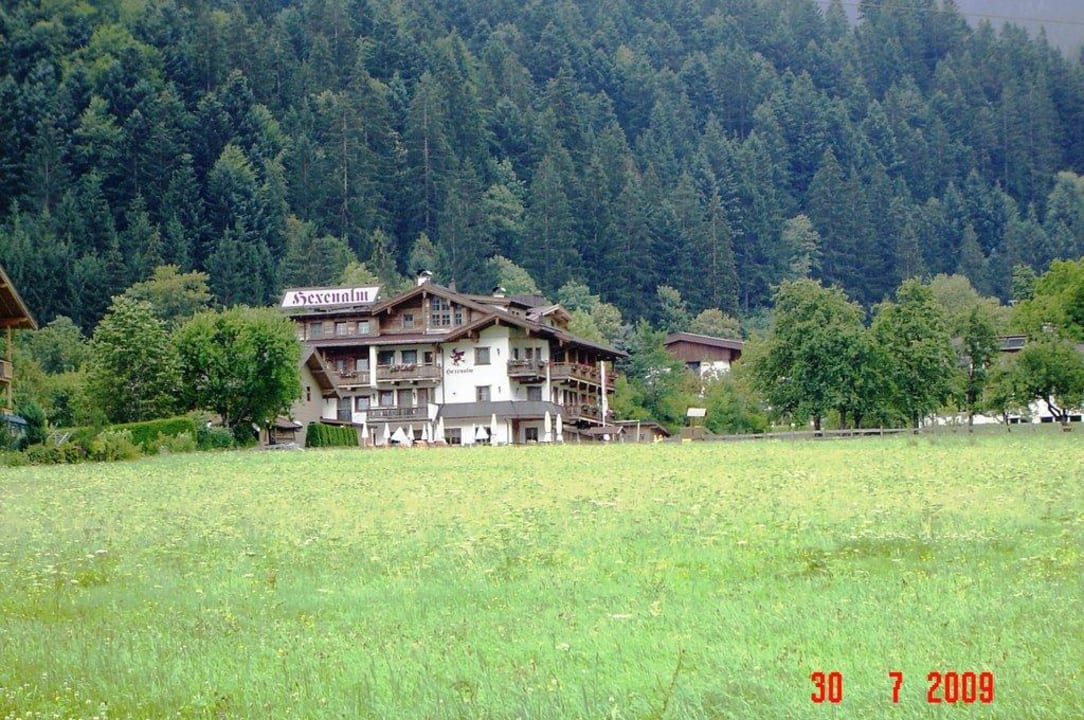 "Blick auf die Hexenalm" Hotel Restaurant Hexenalm (Söll ...