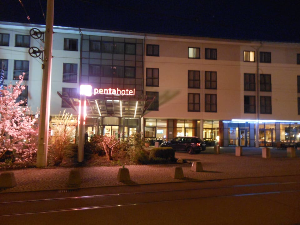 "Nachts" Mercure Hotel Gera City (Gera) • HolidayCheck (Thüringen ...