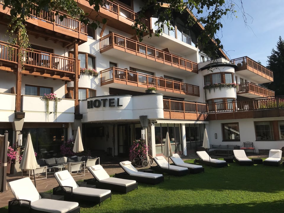 "Liegewiese" Natur & Spa Hotel Lärchenhof (Seefeld in Tirol ...