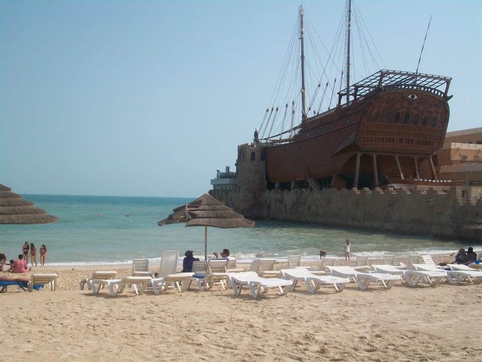 "Strand" The Palms Beach Hotel & Spa (Kuwait City) • HolidayCheck ...