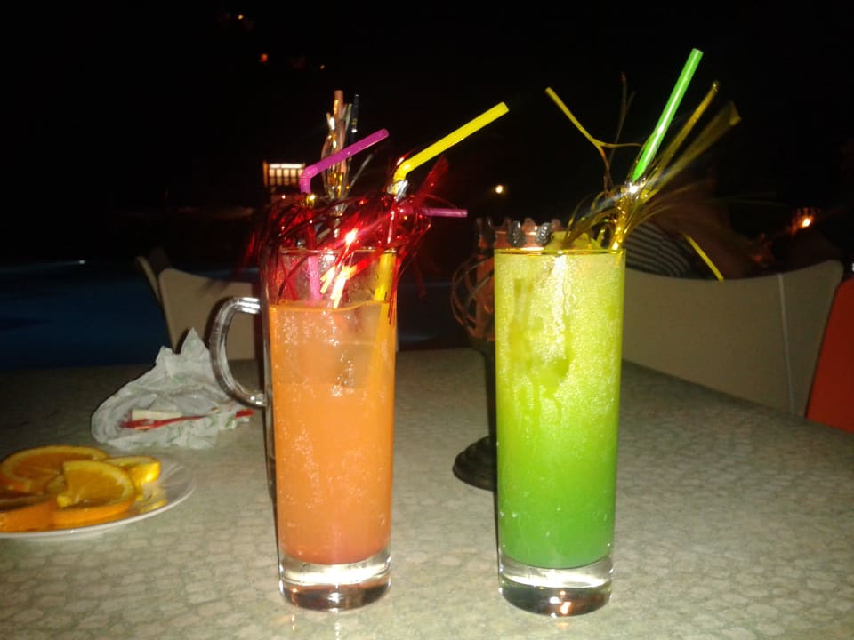 "Lecker Cocktails " Melas Holiday Village (Side) • HolidayCheck ...