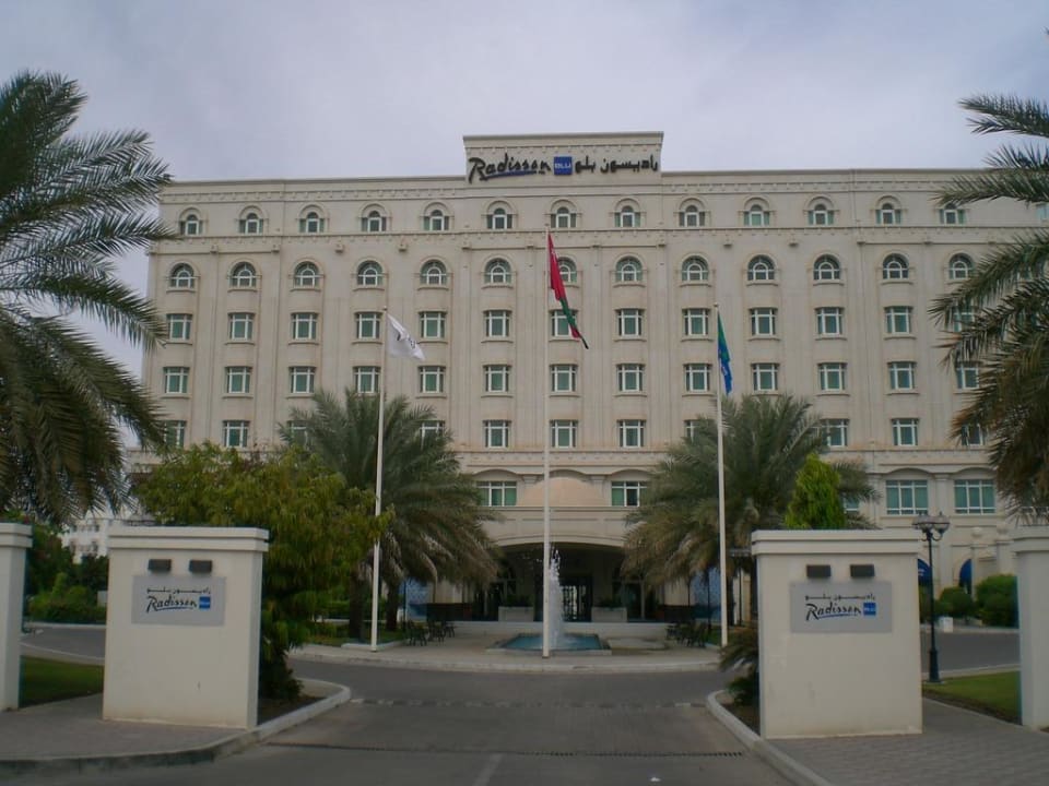 "Außenansicht" Hotel Radisson Blu Muscat (Maskat) • HolidayCheck ...