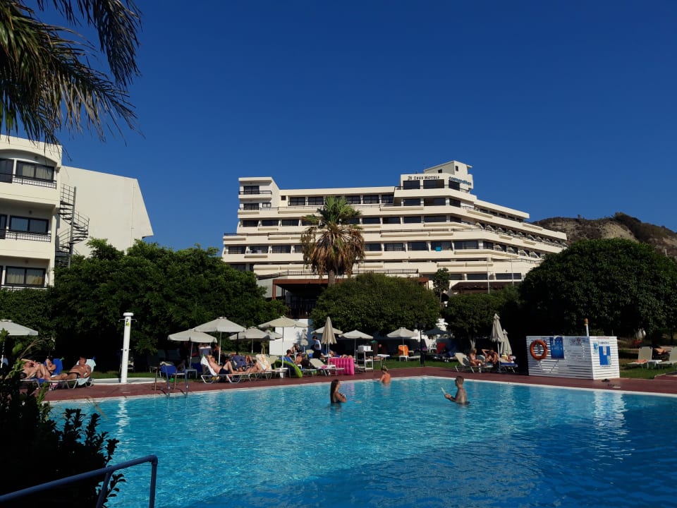 "Pool" Sol by Meliá Cosmopolitan (Ixia) • HolidayCheck (Rhodos ...