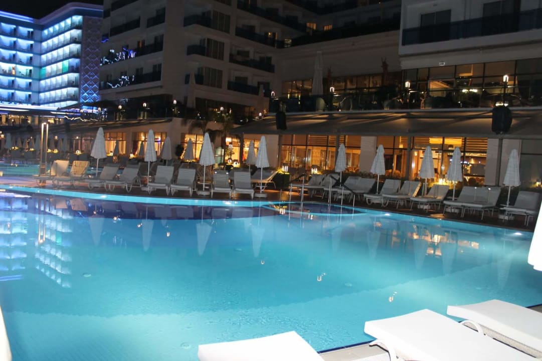 "Pool" Azura Deluxe Resort & Spa Hotel (Avsallar) • HolidayCheck ...