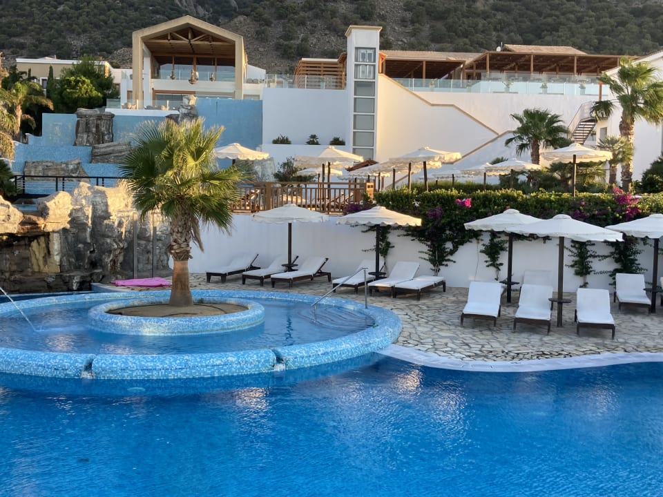 "Pool" Mitsis Selection Blue Domes (Kardamena) • HolidayCheck (Kos ...