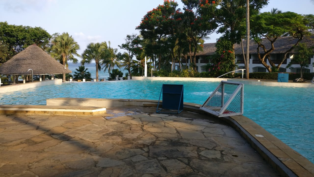 "Pool" Diamonds Leisure Beach & Golf Resort (Diani Beach ...