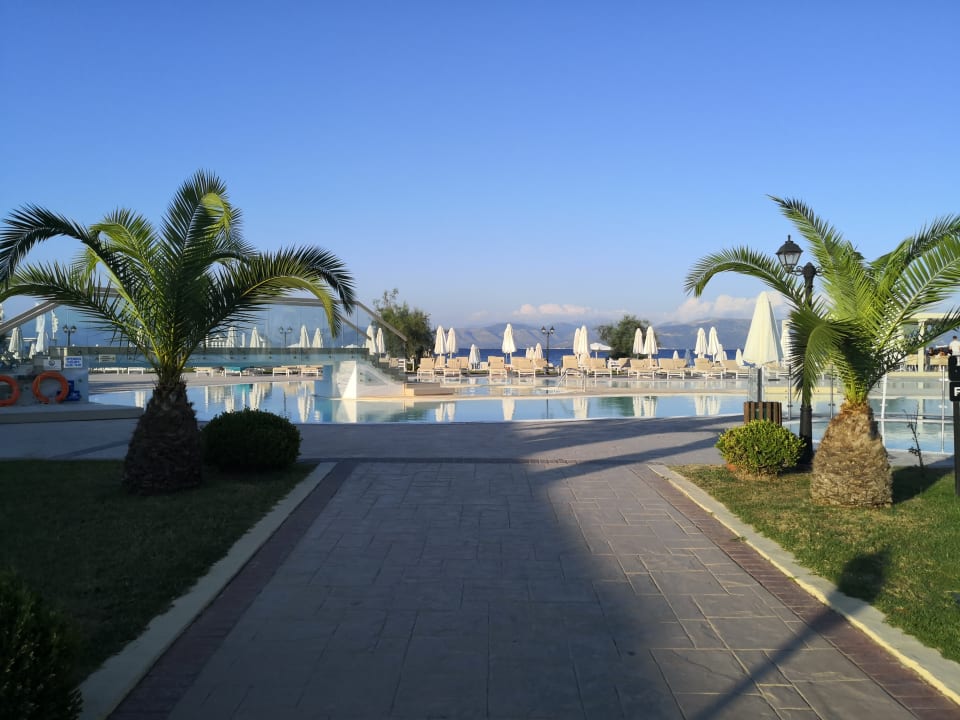 "Pool" Capo Di Corfu (Agios Petros) • HolidayCheck (Korfu | Griechenland)