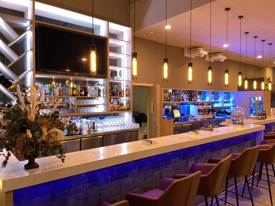 "Bar" Leonardo Royal Hotel Barcelona Fira (Barcelona) • HolidayCheck ...