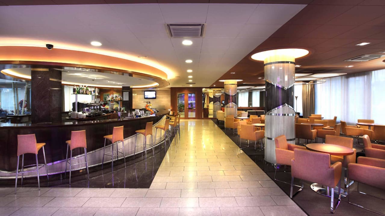 "Bar Hotel Volga" Hotel Volga (Calella) • HolidayCheck (Katalonien ...