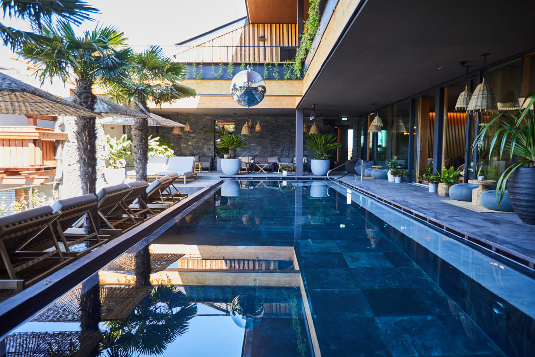 "Pool" Hotel Gerl (Wals) • HolidayCheck (Salzburger Land | Österreich)