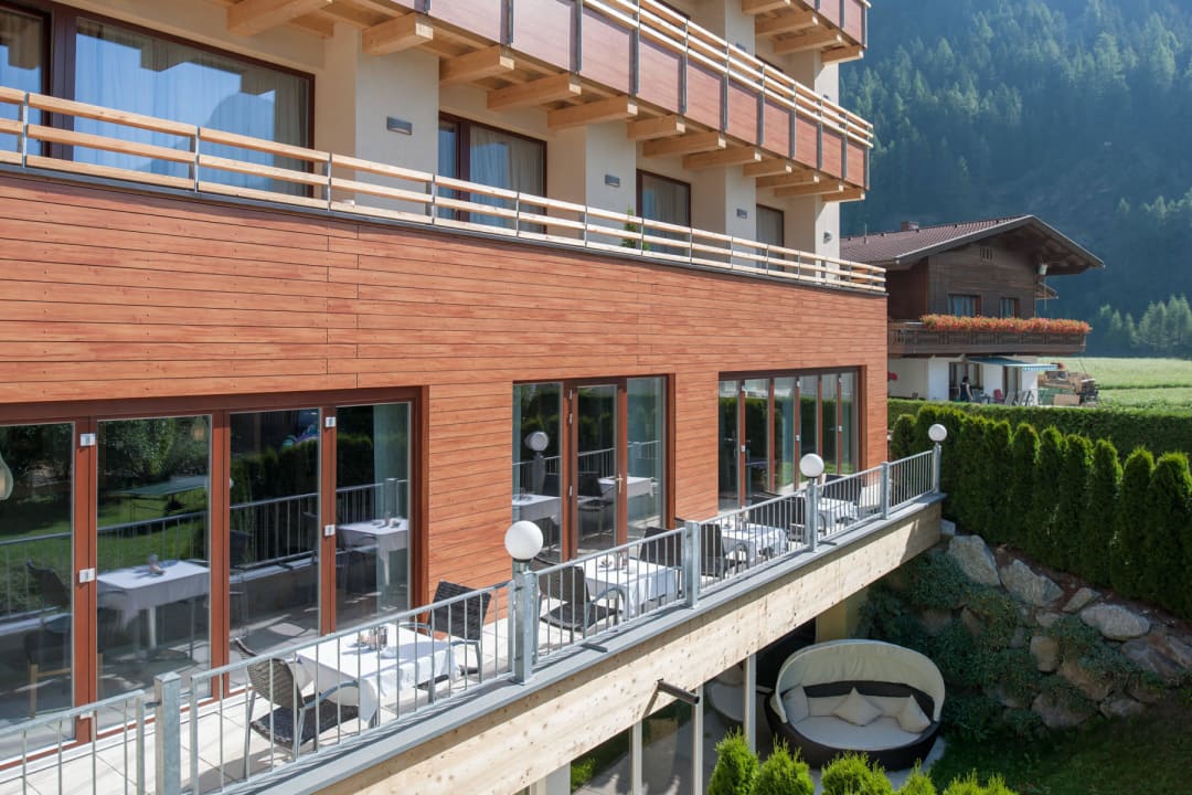 "Balkon Hotel Bergwelt" Hotel & Landhaus Bergwelt (Längenfeld ...