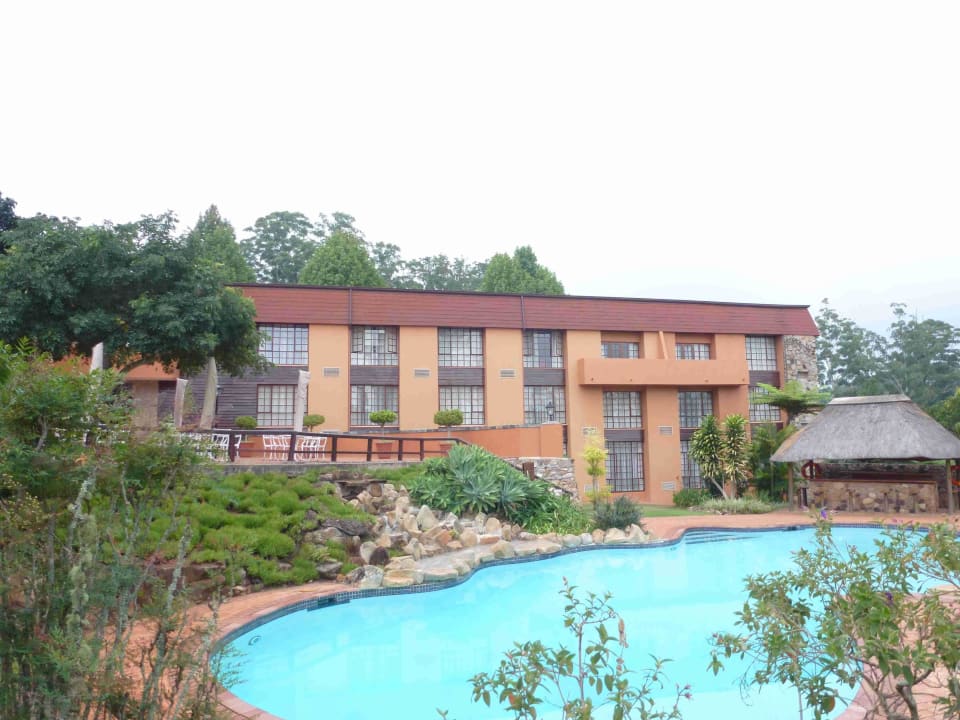 "Pine Lake Inn" Pine Lake Inn (White River) • HolidayCheck (Mpumalanga ...