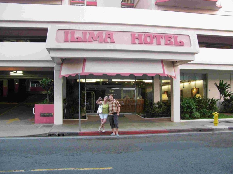 "Eingang" Hotel Ilima (Waikiki Beach) • HolidayCheck (Hawaii | USA)