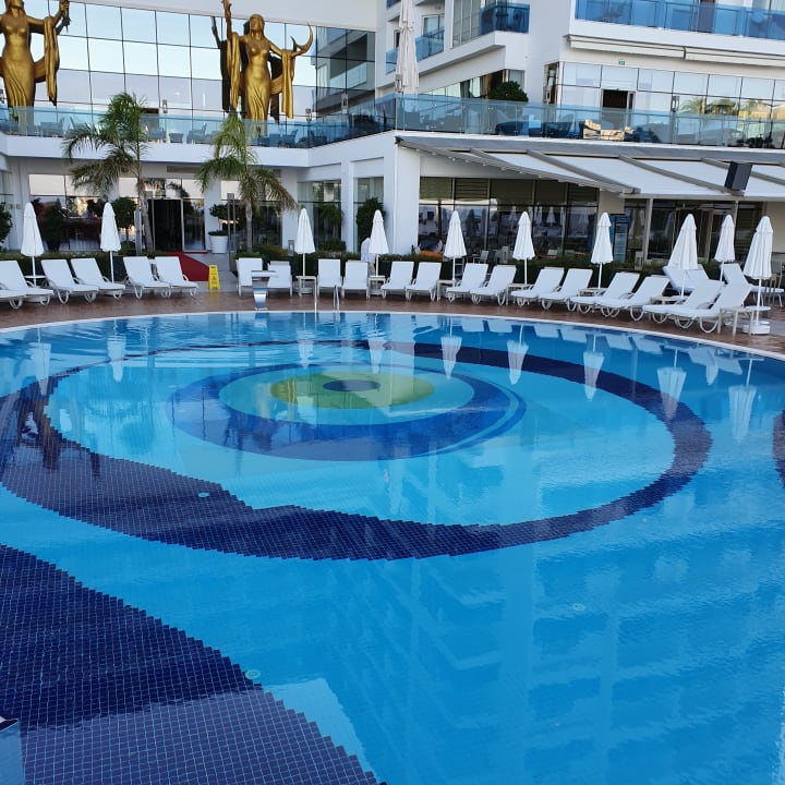 "Pool" Azura Deluxe Resort & Spa Hotel (Avsallar) • HolidayCheck ...