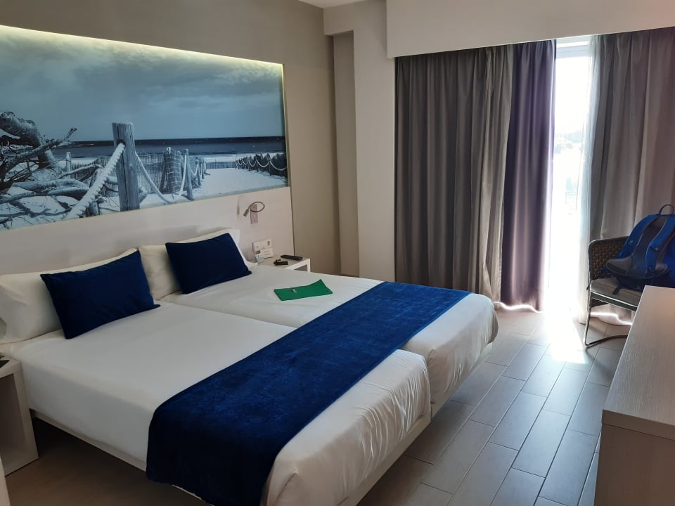 "Zimmer" BG Tonga Tower Design Hotel & Suites (Can Picafort ...