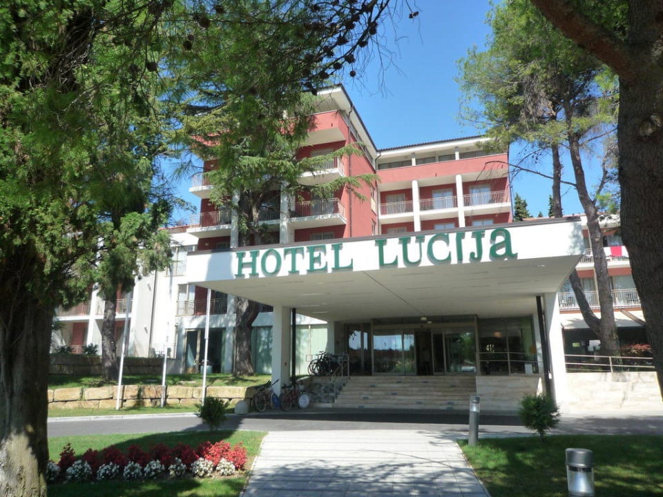 "Vorderansicht" Remisens Hotel Lucija (Portoroz) • HolidayCheck (Obalno ...