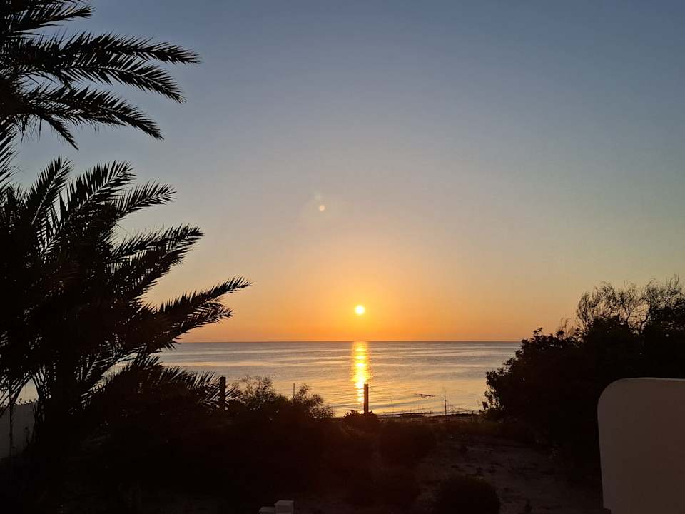 "Sonnenaufgang vom Strand ..." Marhaba Royal Salem (Sousse ...