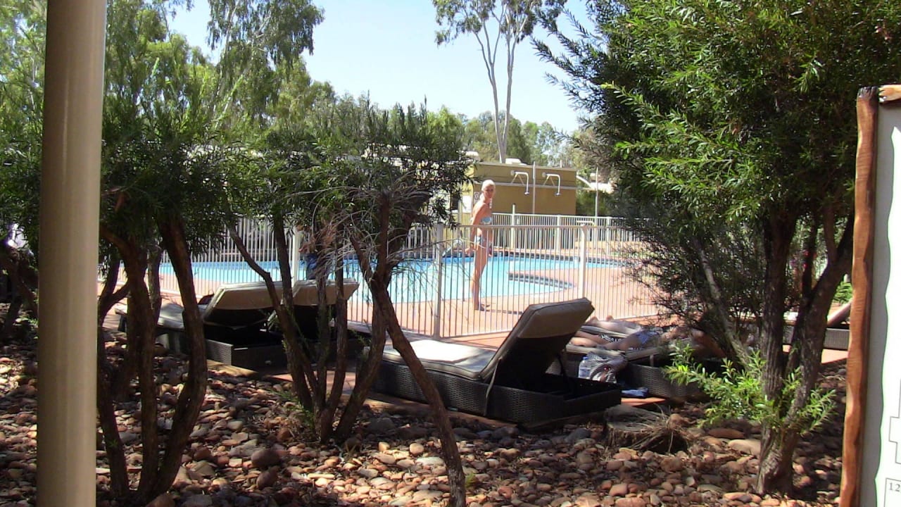 "Pool" Outback Pioneer Hotel & Lodge (Yulara) • HolidayCheck (Northern ...
