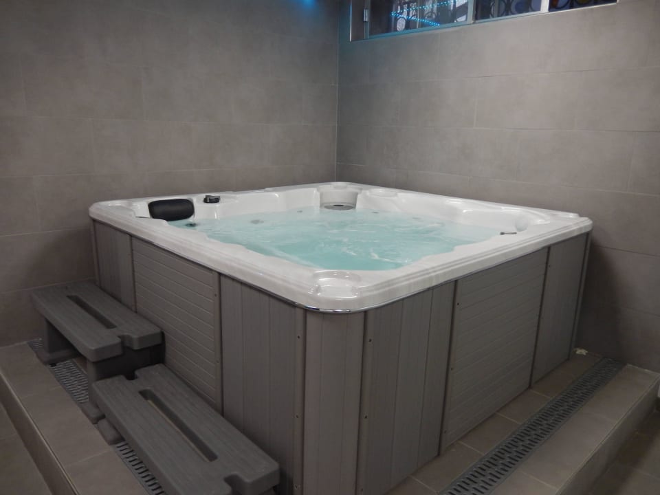 "Yacuzzi" Diamante Paguera Boutique Hotel (Peguera) • HolidayCheck ...