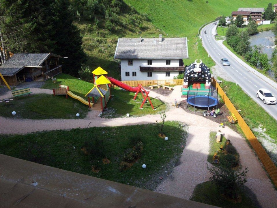 direkt-hinterm-haus-mit-d-kinderhotel-kr-ller-gerlos