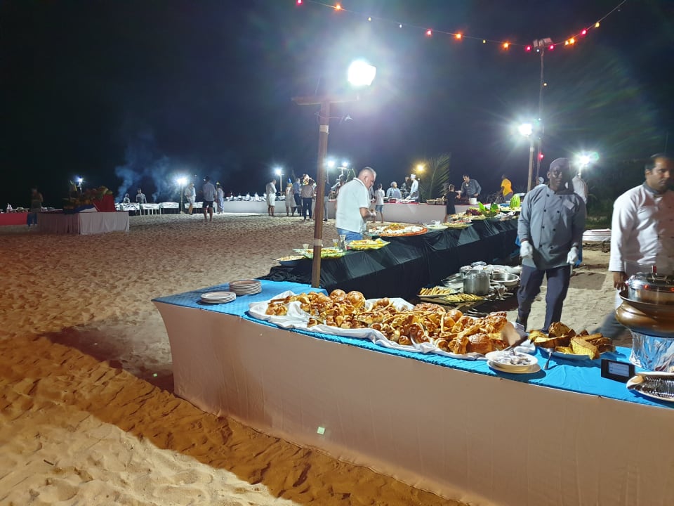 "Buffet am Strand" Royal Zanzibar Beach Resort (Nungwi) • HolidayCheck ...