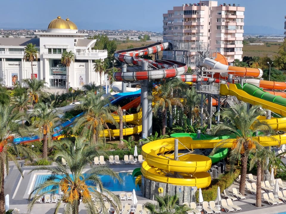 "Ein Teil des Rutschenpark..." Royal Wings Hotel (Lara) • HolidayCheck ...