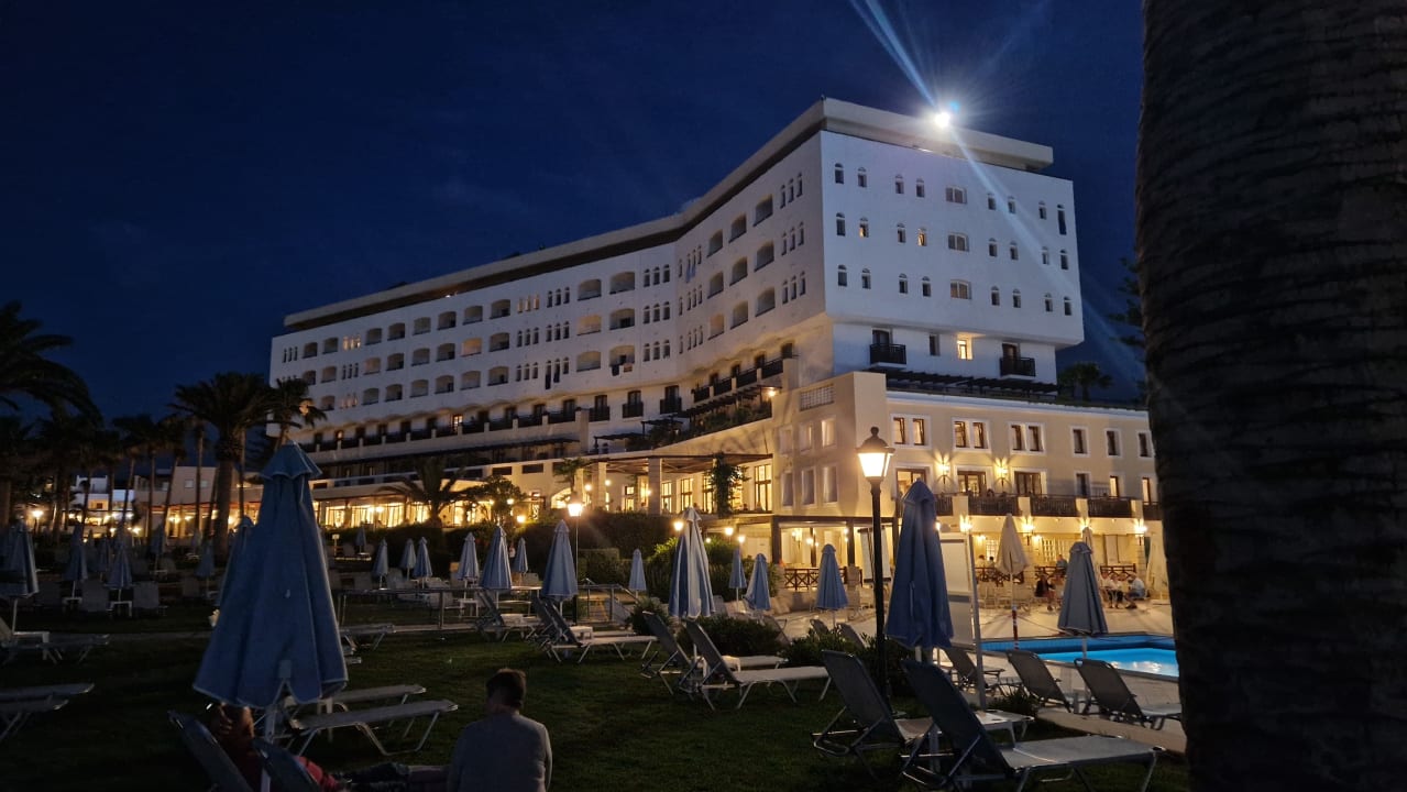"Top gepflegte Außenanlage..." Creta Star Hotel - Adults only (Skaleta ...