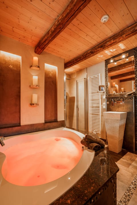 "Zimmer" Spa Villa Beauty & Wellness Resort (Wingerode) • HolidayCheck ...