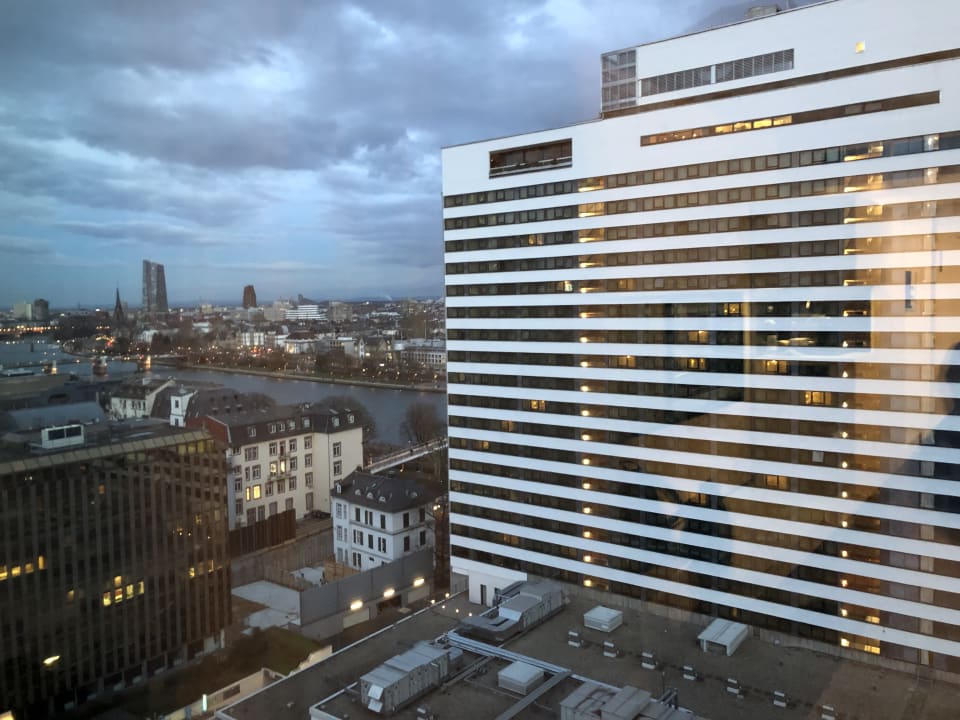 "Ausblick" Scandic Frankfurt Museumsufer (Frankfurt am Main ...